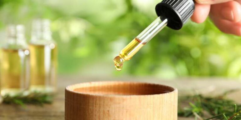 8 DIY Home Remedies for Ringworm Treatment that Work